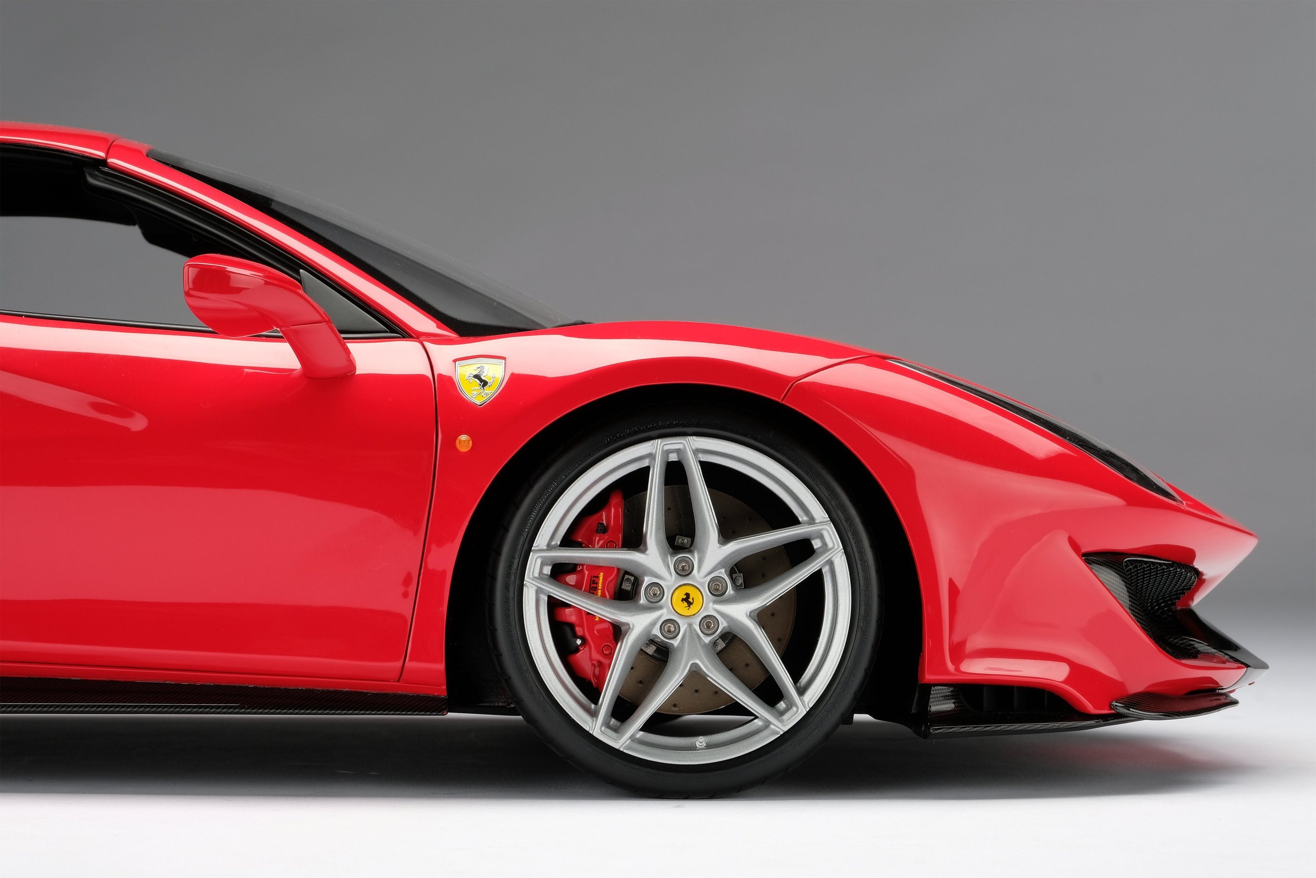 Ferrari 488 Pista Spider in 1:8 by Amalgam