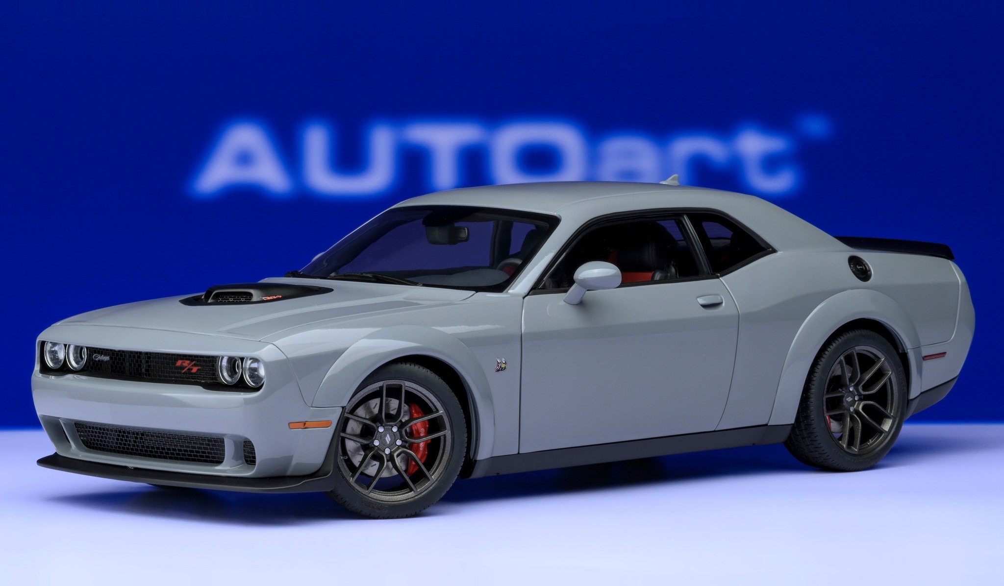 2022 Dodge Challenger R/T Scat Pack Widebody Smoke Show in 1:18 scale ...
