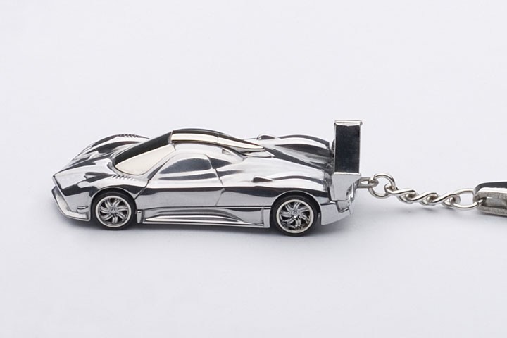 PAGANI ZONDA R (ALUMINUM CAR KEYCHAIN) by AUTOart by AUTOart