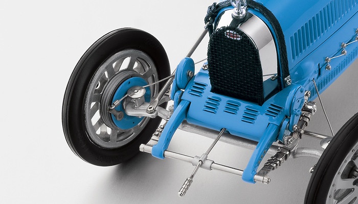 1924 Bugatti Type 35 blue in 1:24 scale by Franklin Mint