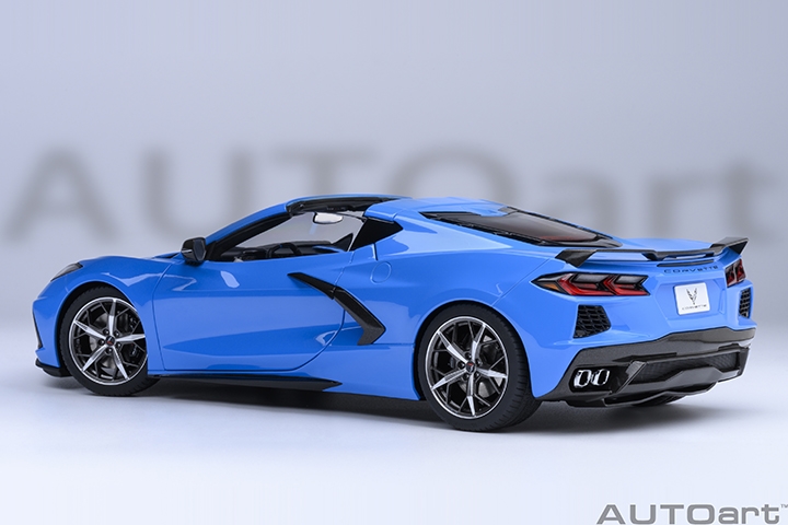 Chevrolet Corvette C8 Stingray Z51 Rapid Blue in 1:18 Scale by AUTOart ...
