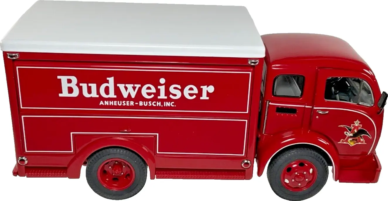 1955 BUDWEISER TRUCK in 1:24 scale by Danbury Mint