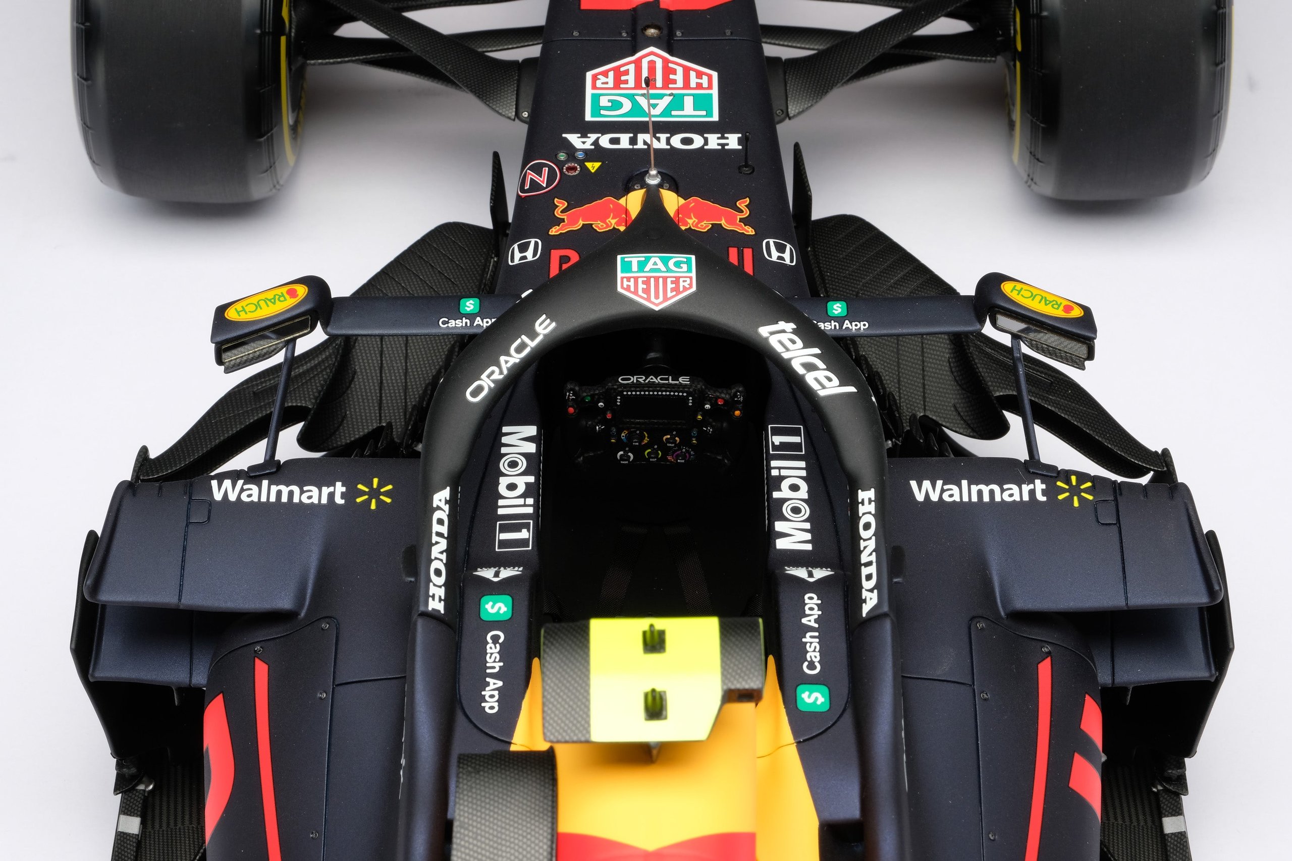 2021 RED BULL RACING HONDA RB16B ABU DHABI GRAND PRIX SERGIO PÉREZ in 1 ...