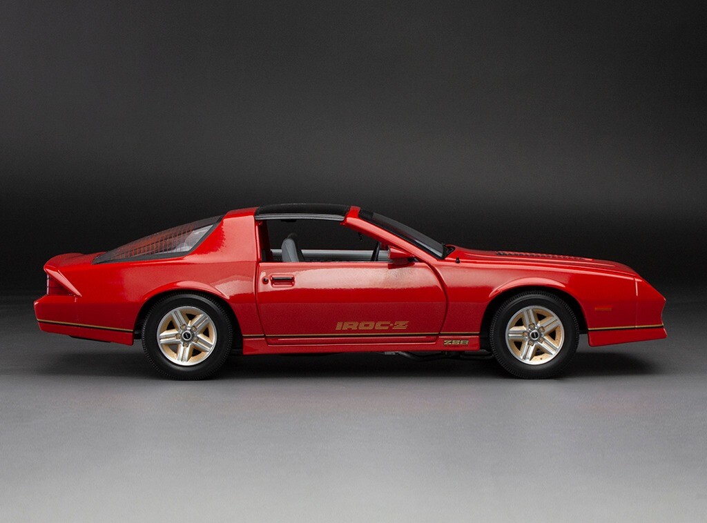 1985 Chevrolet Camaro IROC Z in 1:18 scale in Red with Gold Wheels by ...