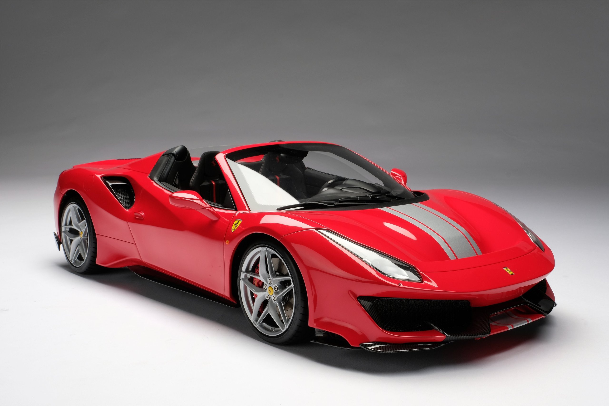 Ferrari 488 Pista Spider in 1:8 by Amalgam