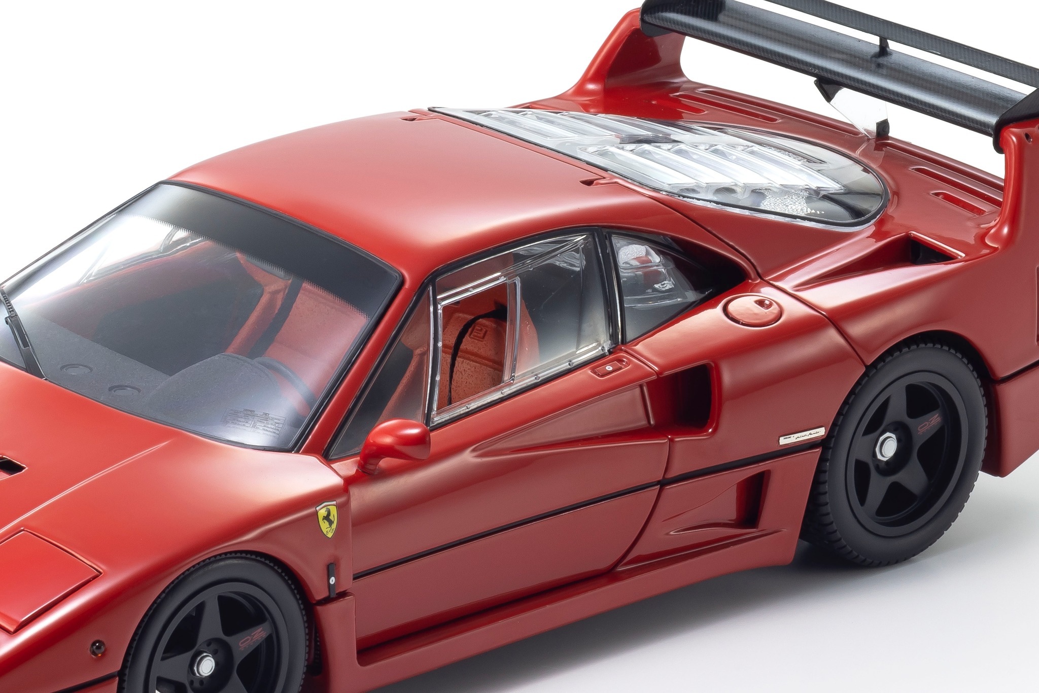 FERRARI F40 "LIGHT WEIGHT VERSION" in RED Diecast Model Car in 1:18 ...