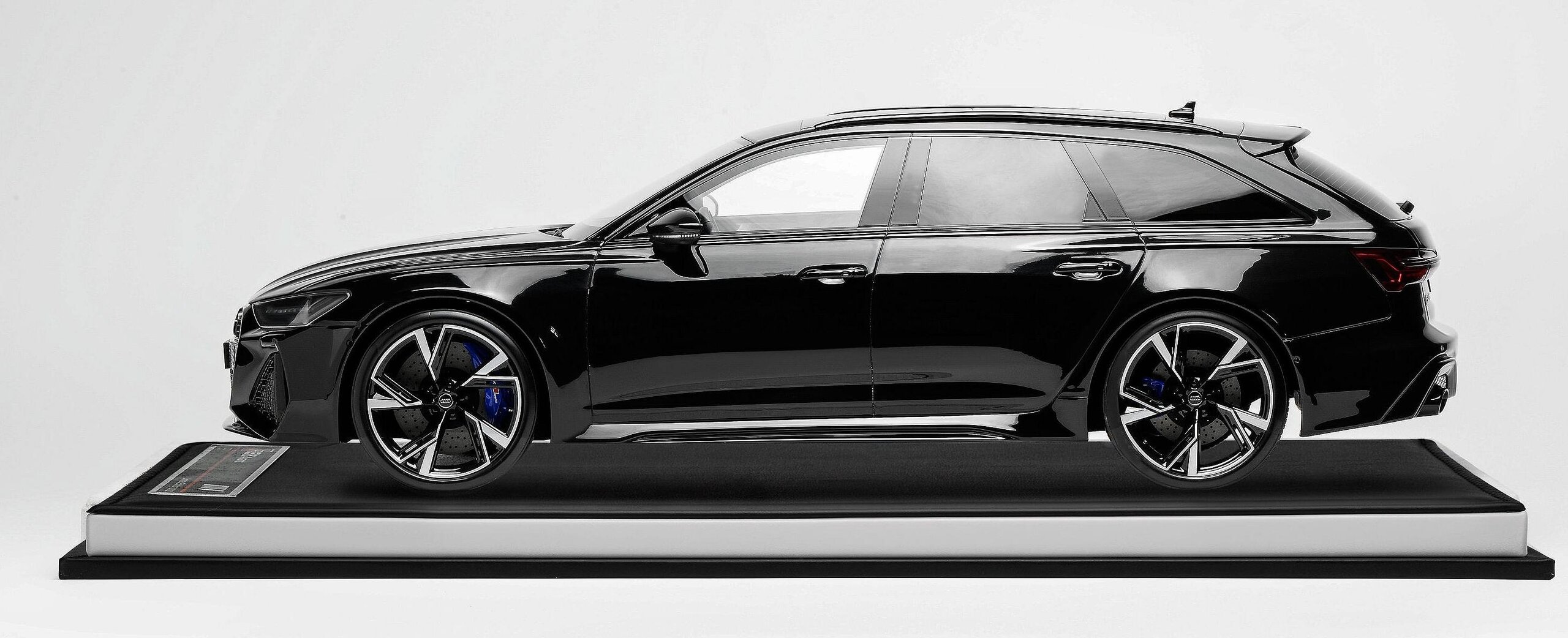 2021 Audi A6 RS6 Avant SW Station Wagon Black Metallic in 1:12 scale by ...