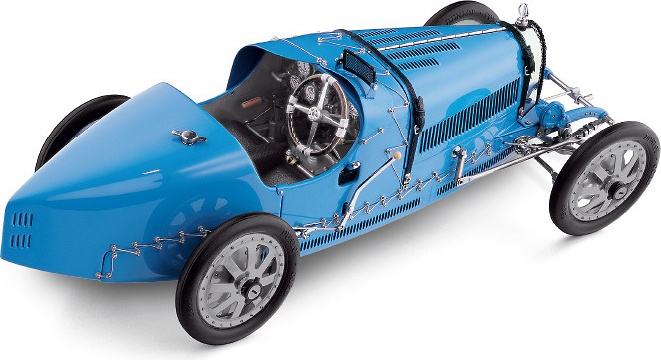 1924 Bugatti Type 35 blue in 1:24 scale by Franklin Mint