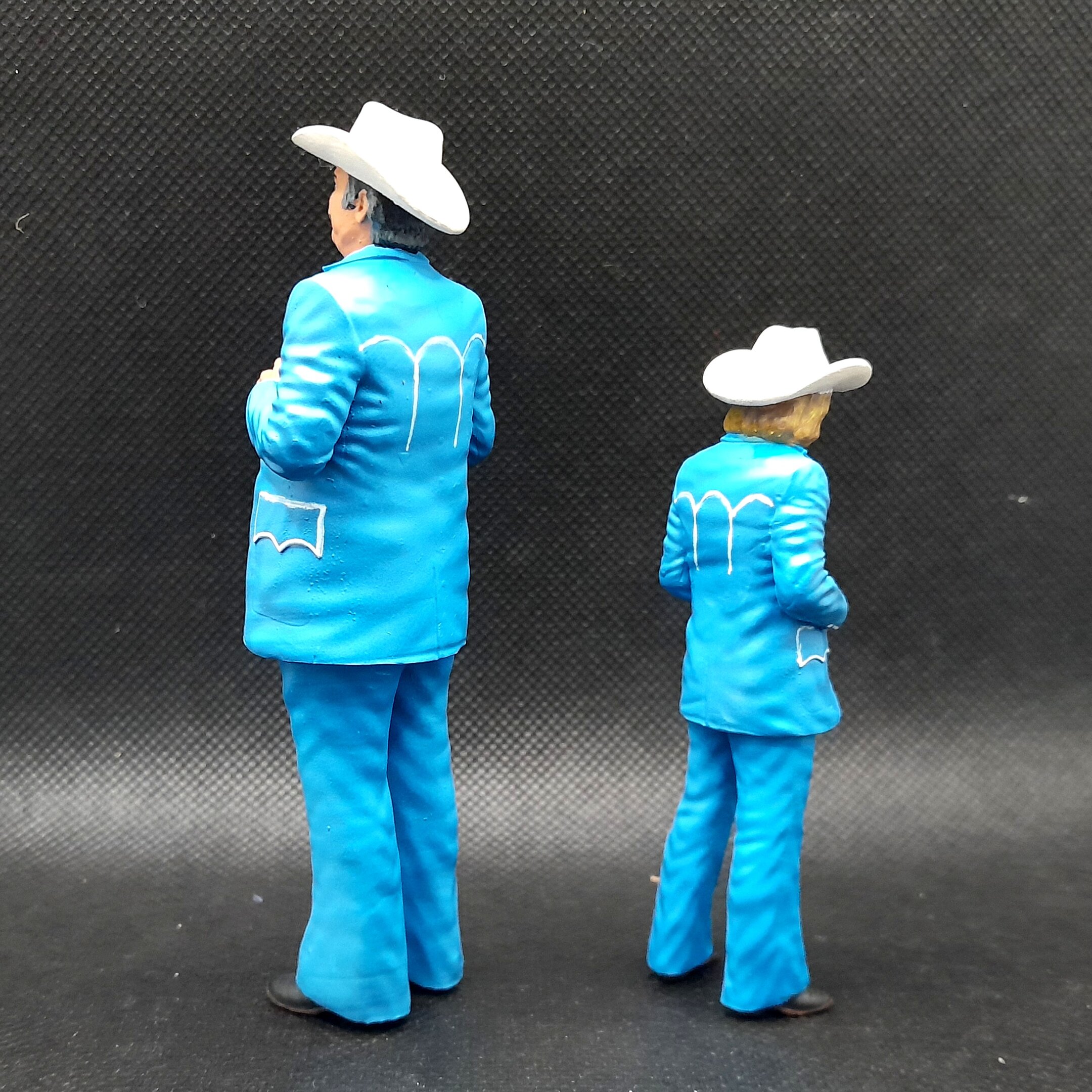 Big and Little Enos Burdette from Smokey and the Bandit in 1:18 scale ...