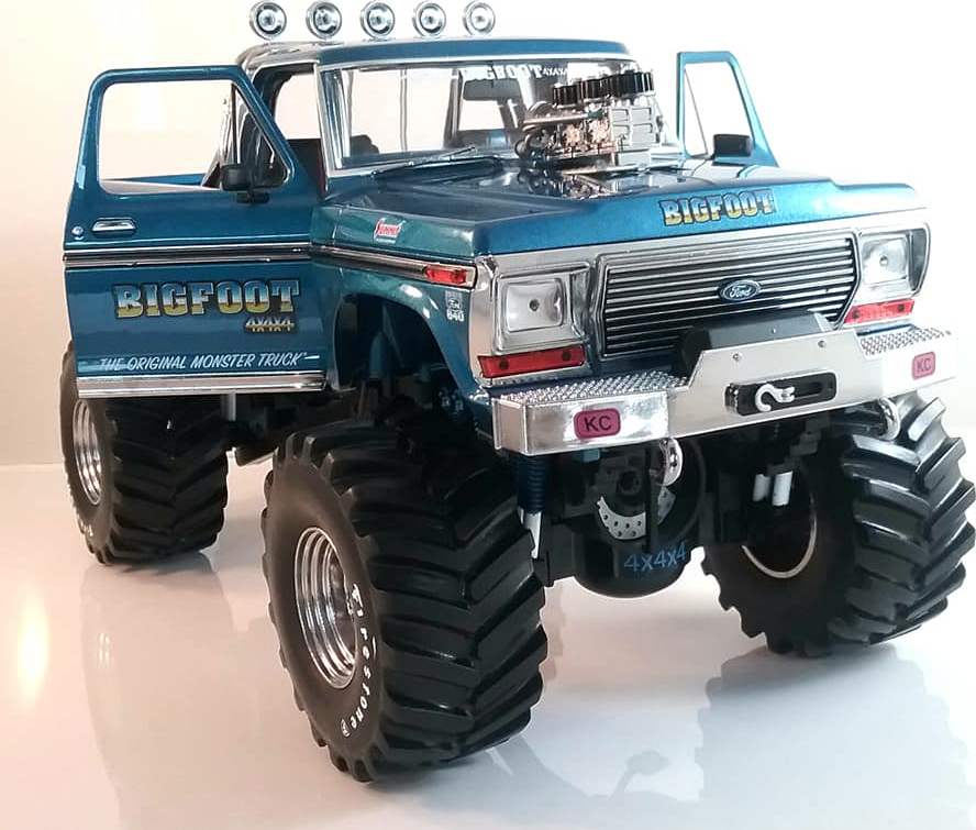 Bigfoot #1 The Original Monster Truck 48 Inch tires 1:18 Diecast w Bob ...