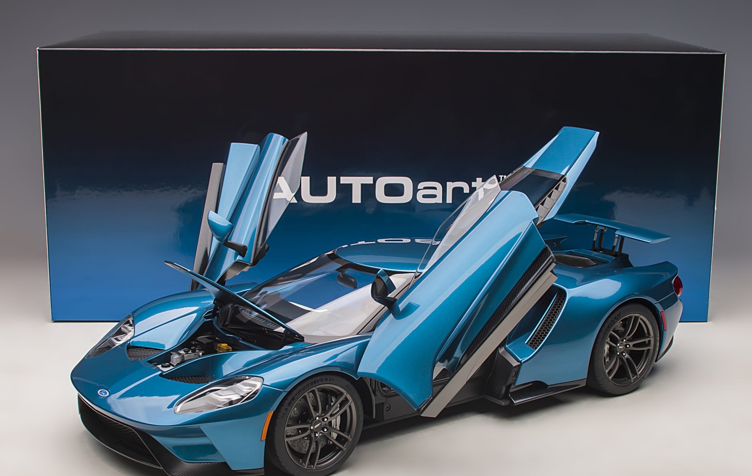 Ford GT 2017 Liquid Blue in 1:12 Scale by AUTOart