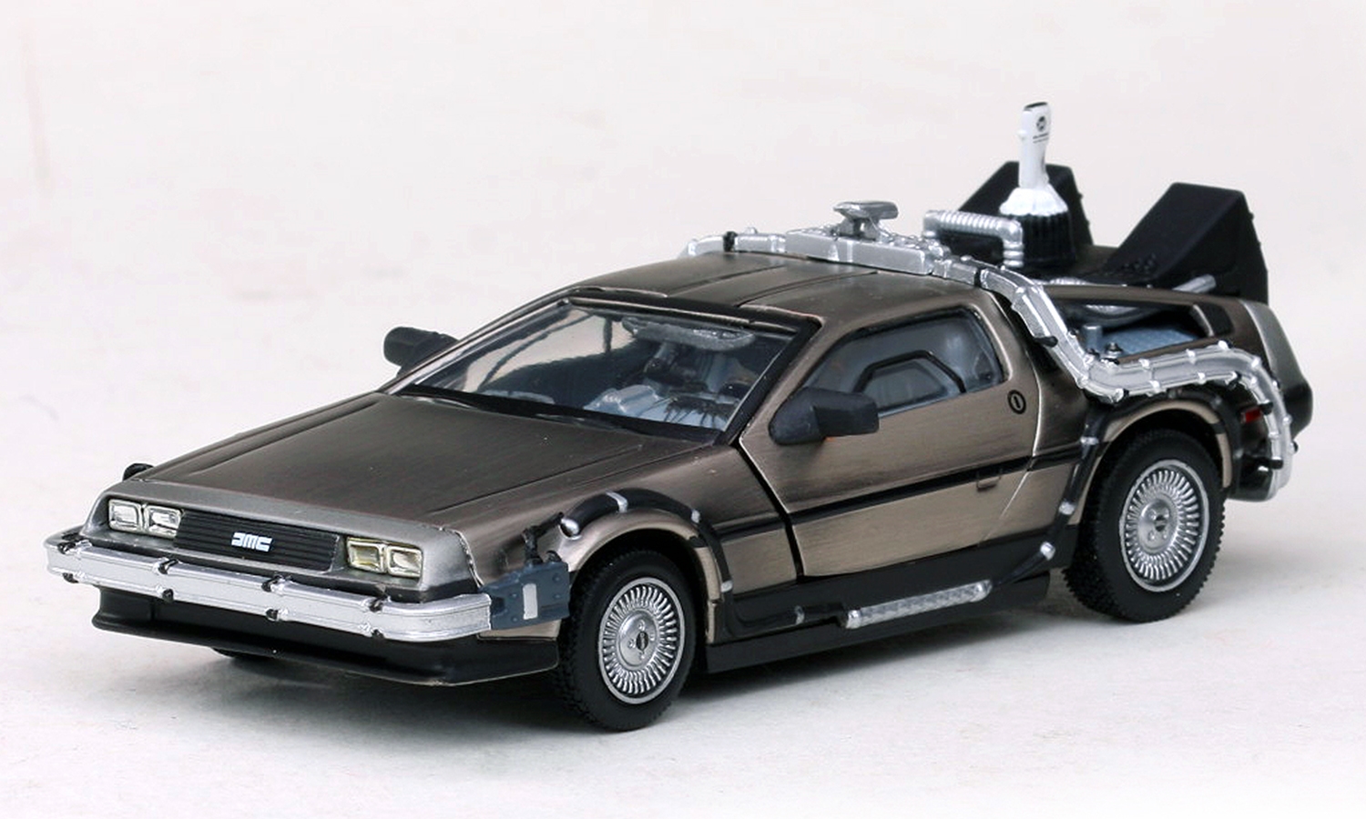 DeLorean DMC 12 Back to the Future Part II in 1:43 Scale by Sun Star