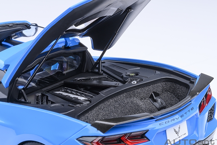 Chevrolet Corvette C8 Stingray Z51 Rapid Blue in 1:18 Scale by AUTOart ...