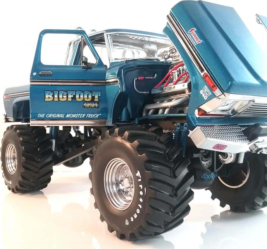 Bigfoot #1 The Original Monster Truck 48 Inch tires 1:18 Diecast w Bob ...