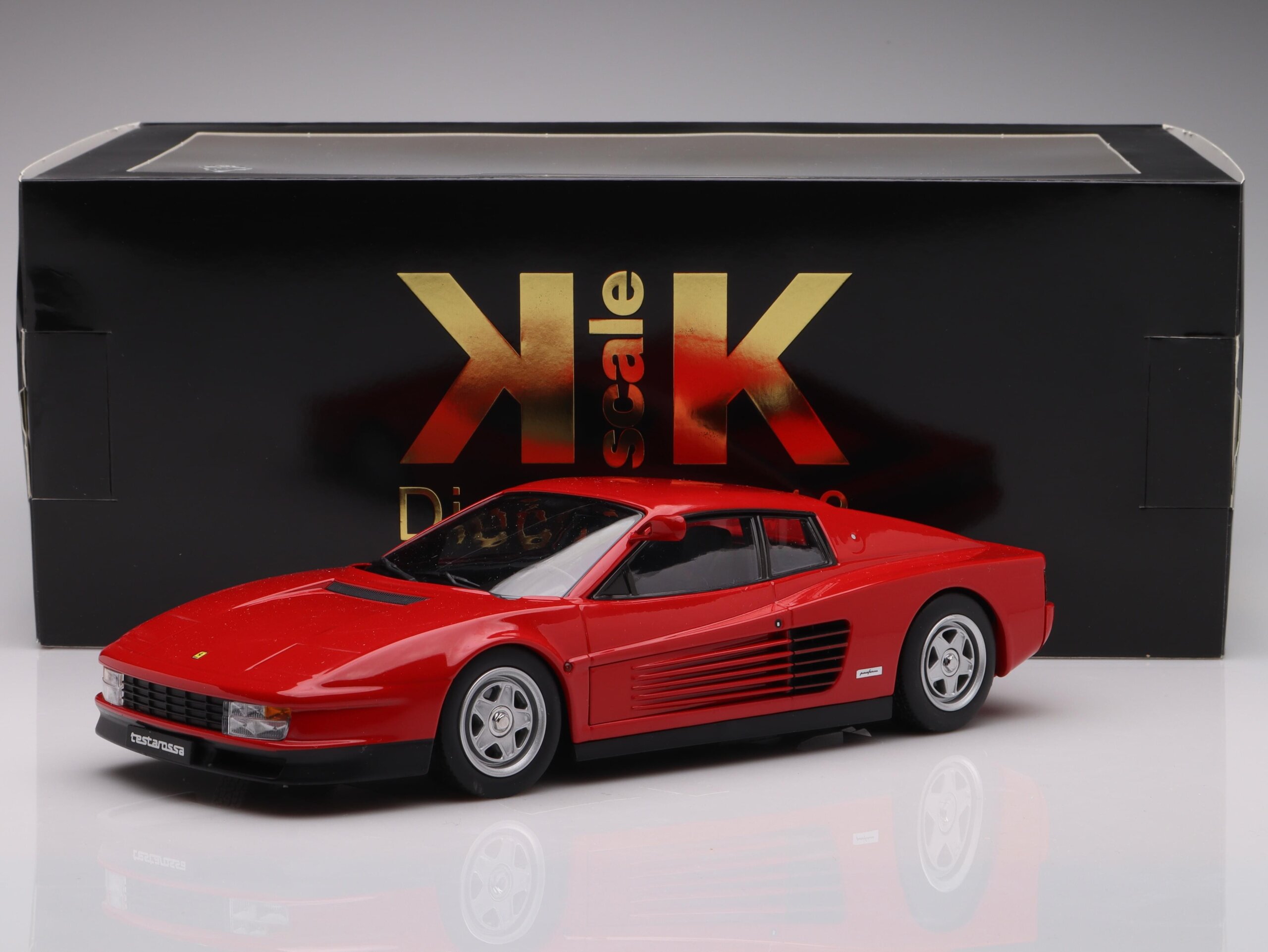 1984 Ferrari Testarossa MKI Monodado Monospecchio Red in 1:18 scale by ...