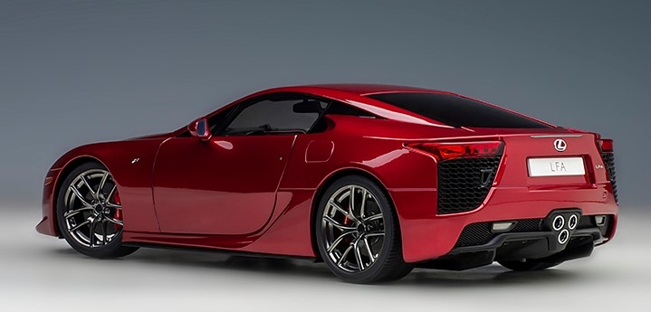 LEXUS LFA (PEARL RED) in 1:18 scale by AUTOart