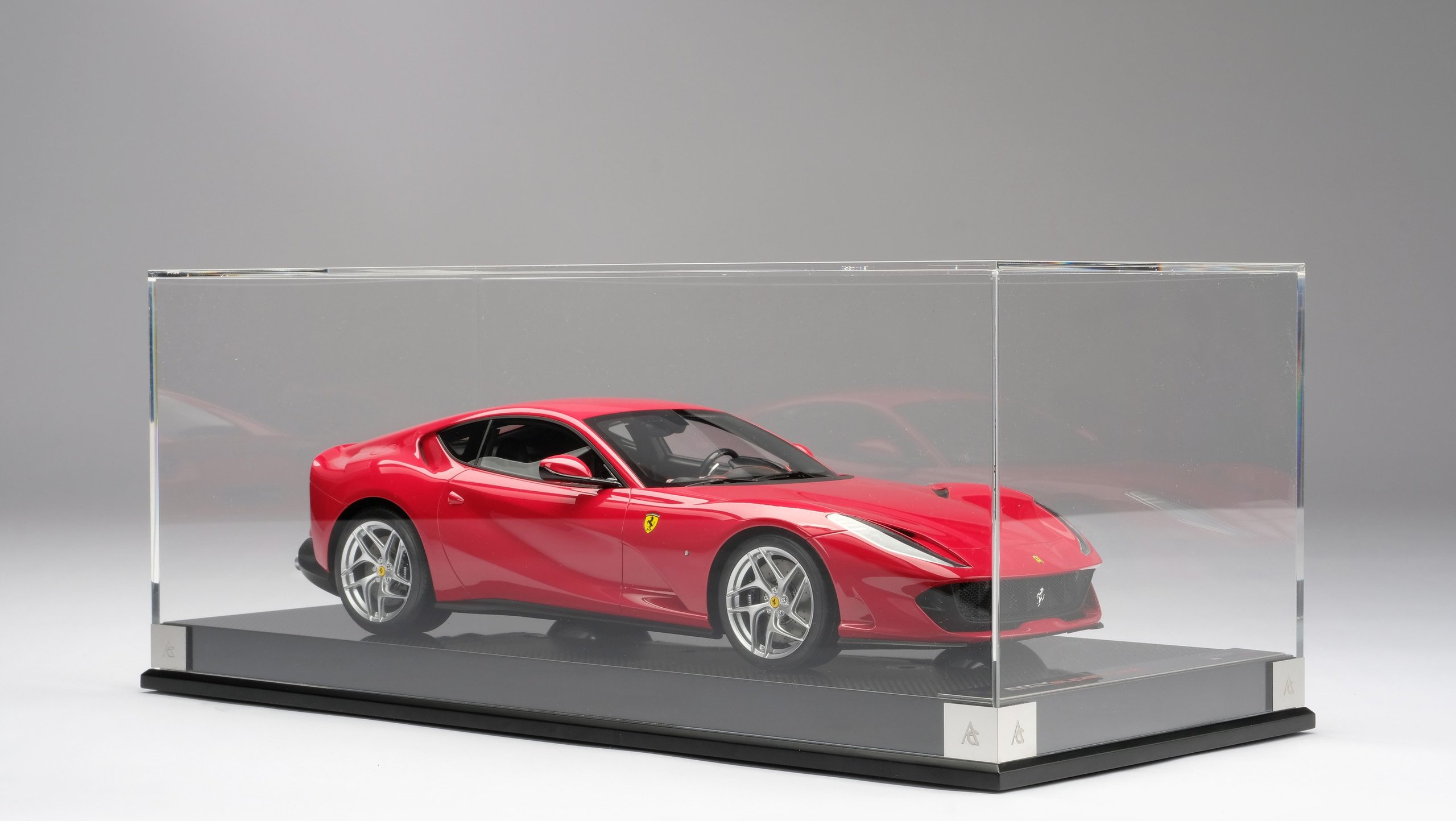 FERRARI 812 SUPERFAST in 1:12 scale by Amalgam by Amalgam