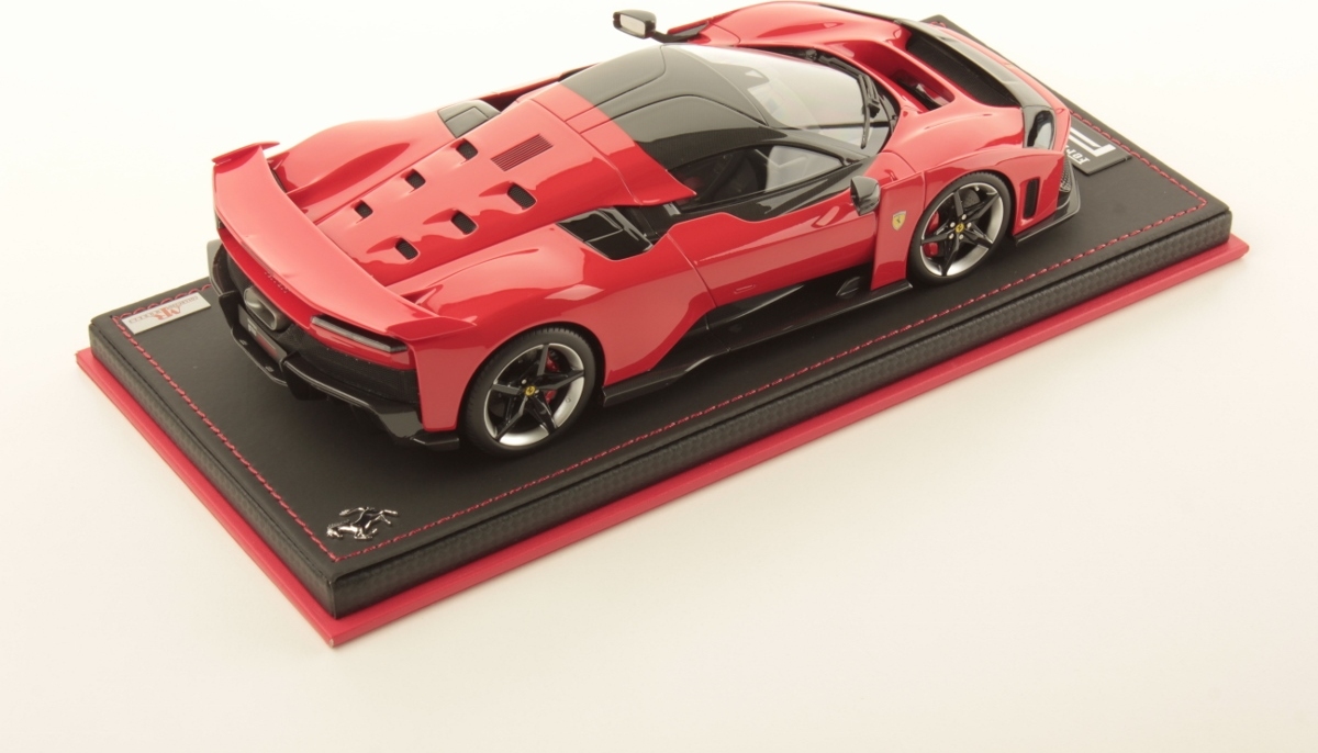 Ferrari F80 Rosso Scuderia in 1:18 scale by MR Collection