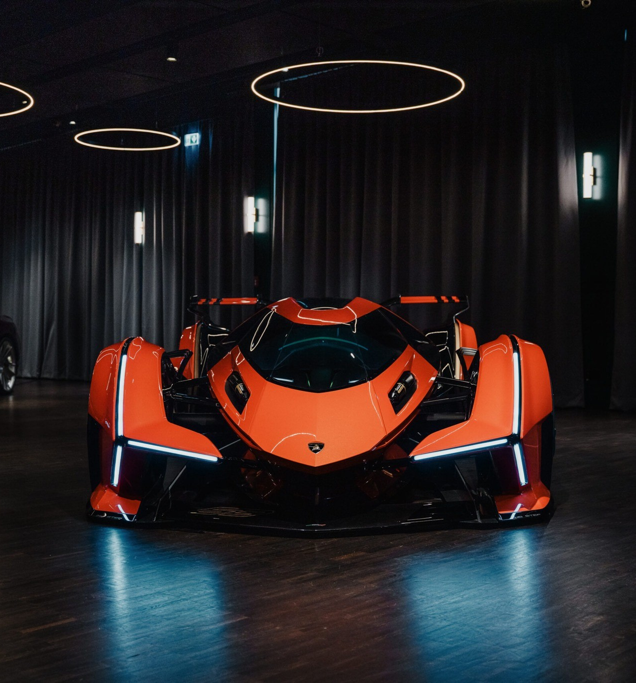 Lamborghini V12 Vision Gran Turismo Arancio Egon in 1:18 scale by MR ...