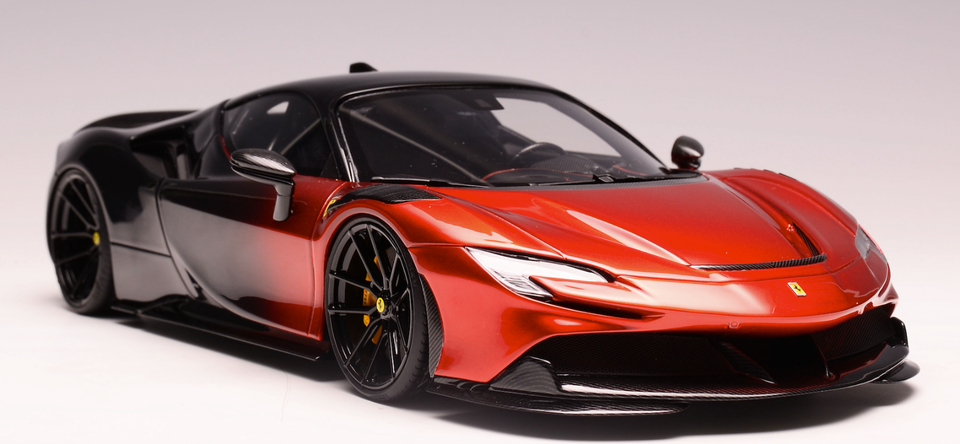 SF90 NOVITEC red/black w/leather base in 1:18 scale by Fine Scale Models