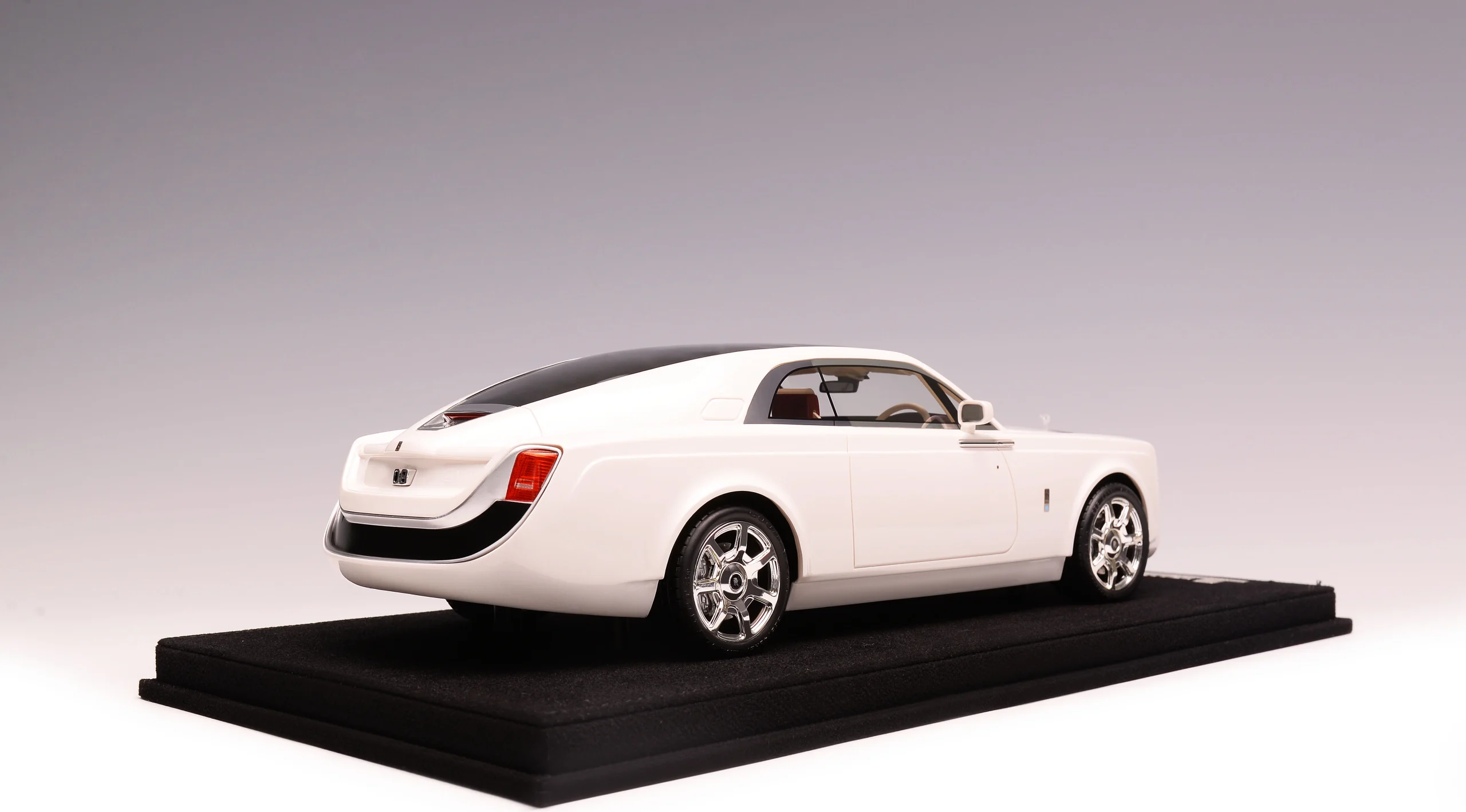 Rolls Royce Sweptail White in 1:18 scale by AB Models