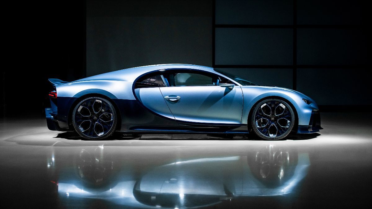 Bugatti Chiron Profilee in 1:18 scale by MR Collection