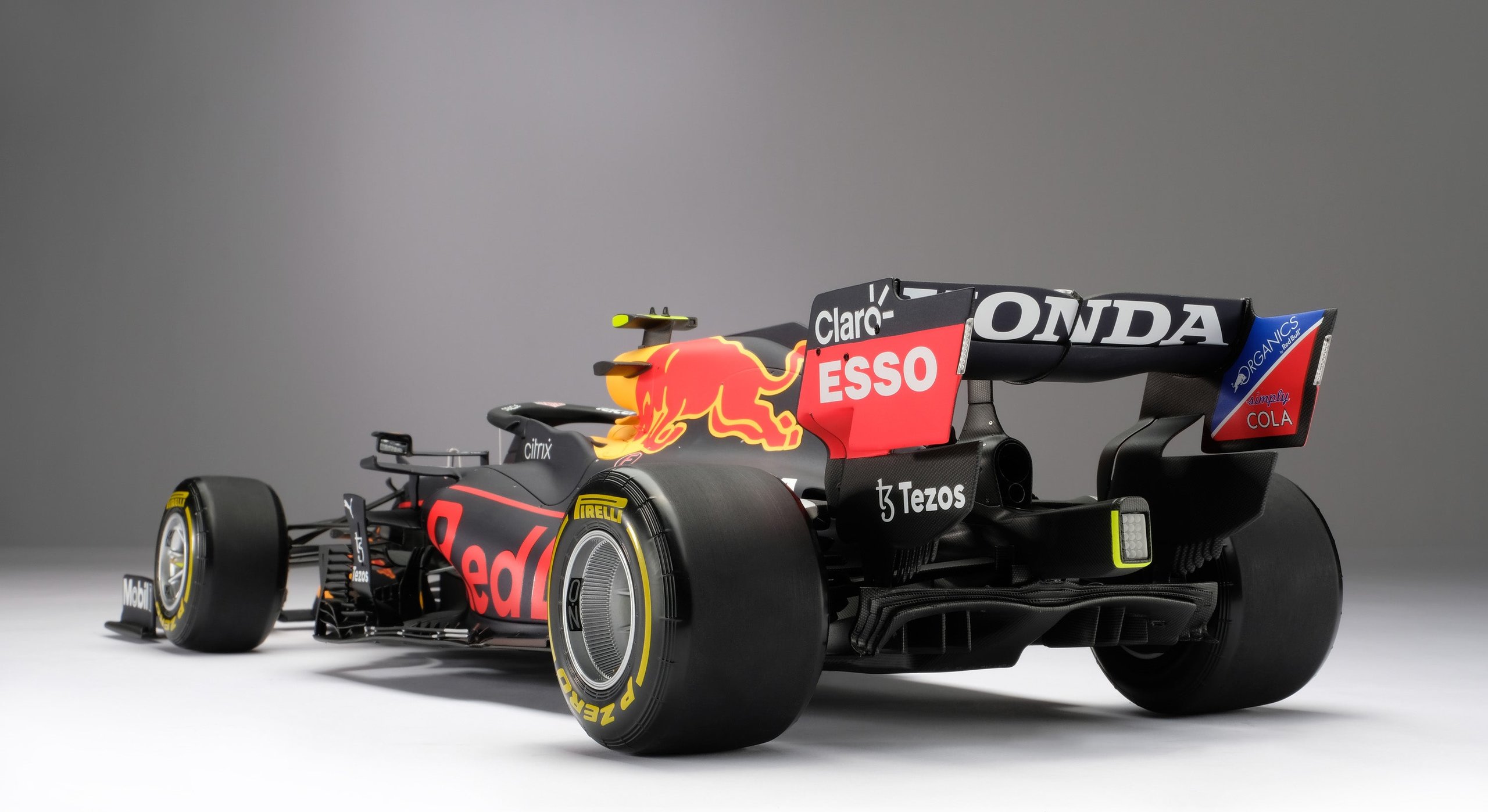 2021 RED BULL RACING HONDA RB16B ABU DHABI GRAND PRIX SERGIO PÉREZ in 1 ...