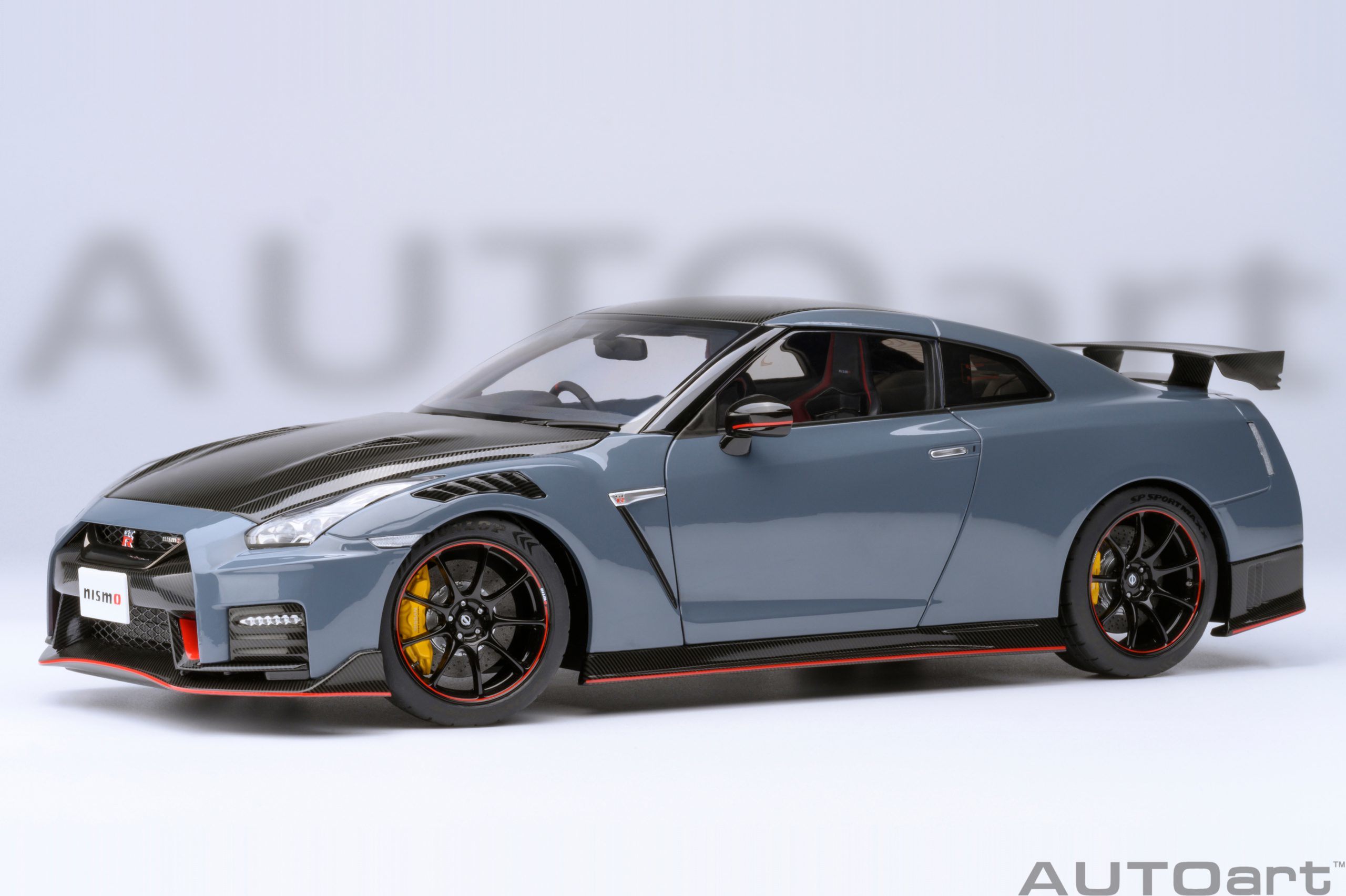Nissan GT-R (R35) Nismo 2022 Special Edition, Nismo Stealth Gray in 1: ...