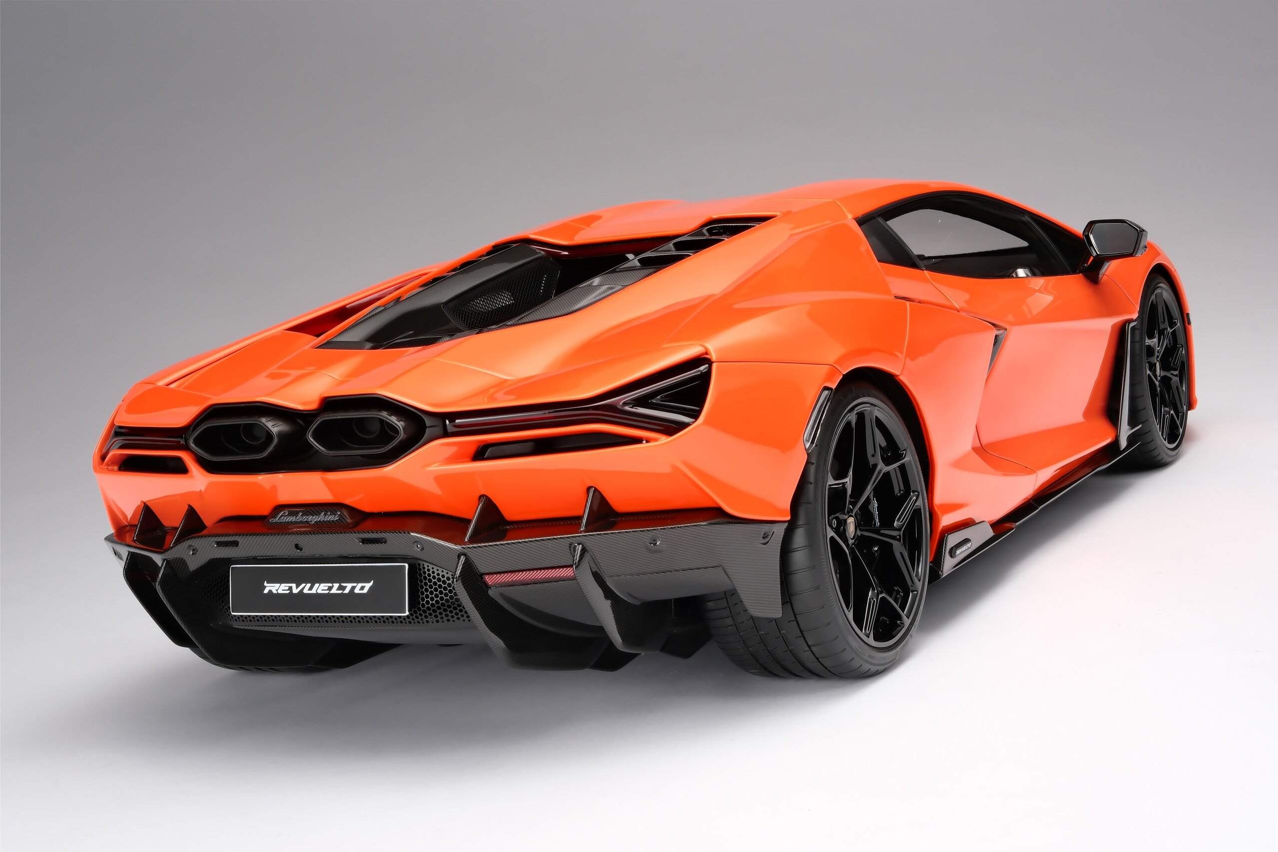 2023 Lamborghini Revuelto Limited Edition in Arancio Apodis IN 1:8 ...