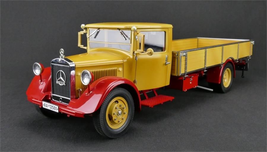 Mercedes-Benz racing car transporter platform truck diecast model in 1: ...