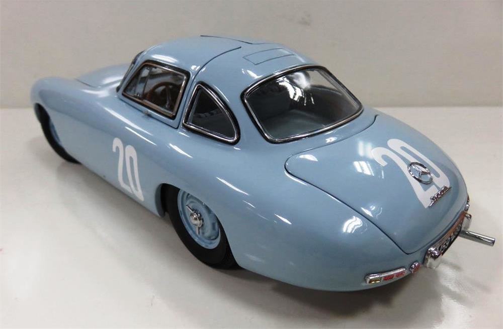 1952 Mercedes-Benz 300 SL #20 Hermann Lang in 1:18 Scale by CMC by CMC