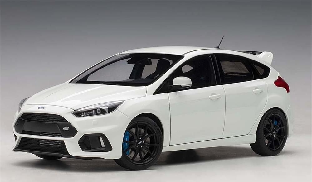 Ford Focus RS in White 1:18 Scale by AUTOart by AUTOart