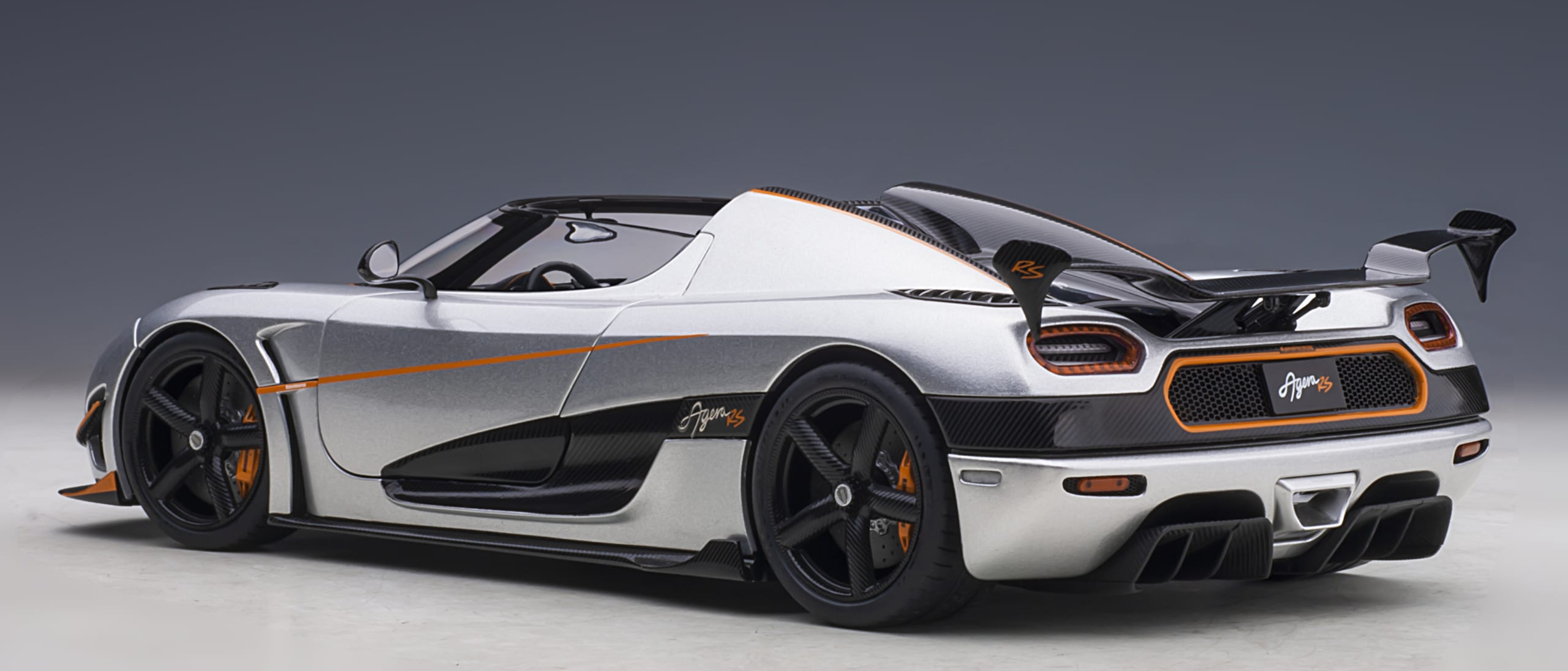 Koenigsegg Agera RS Moon Silver/Carbon with Orange Accents in 1:18 ...