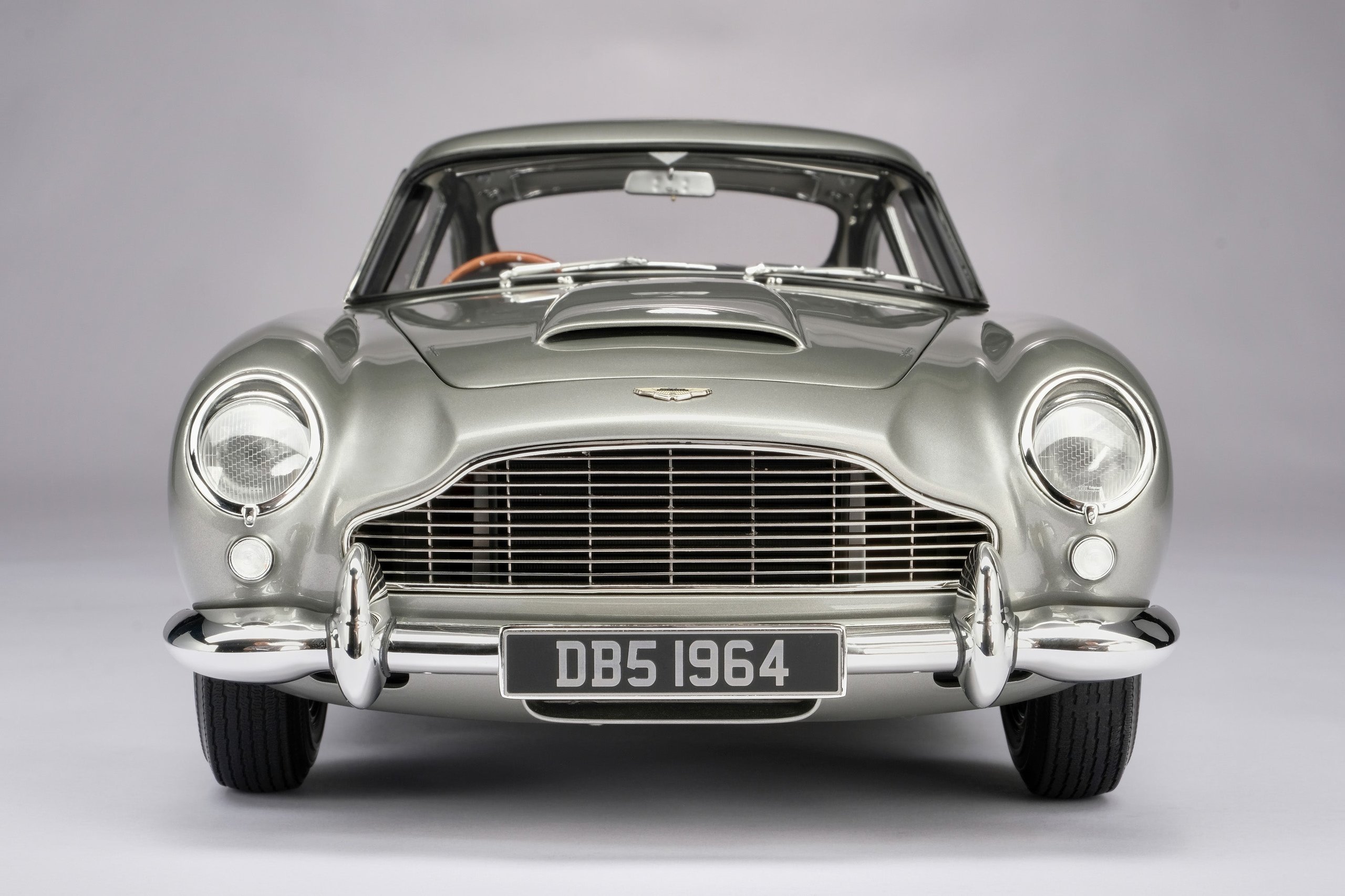 Aston Martin DB5 Vantage in 1:8 scale by Amalgam