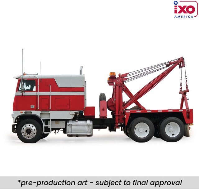 1987 Freightliner FLA Tow Truck Red & White in 1:43 scale by IXO