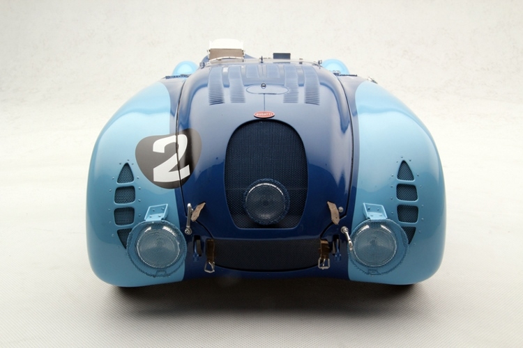 Bugatti Type 57G Tank 1937 Le Mans Winner in 1:8 Scale by Amalgam by ...