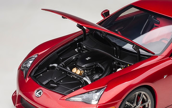 LEXUS LFA (PEARL RED) in 1:18 scale by AUTOart