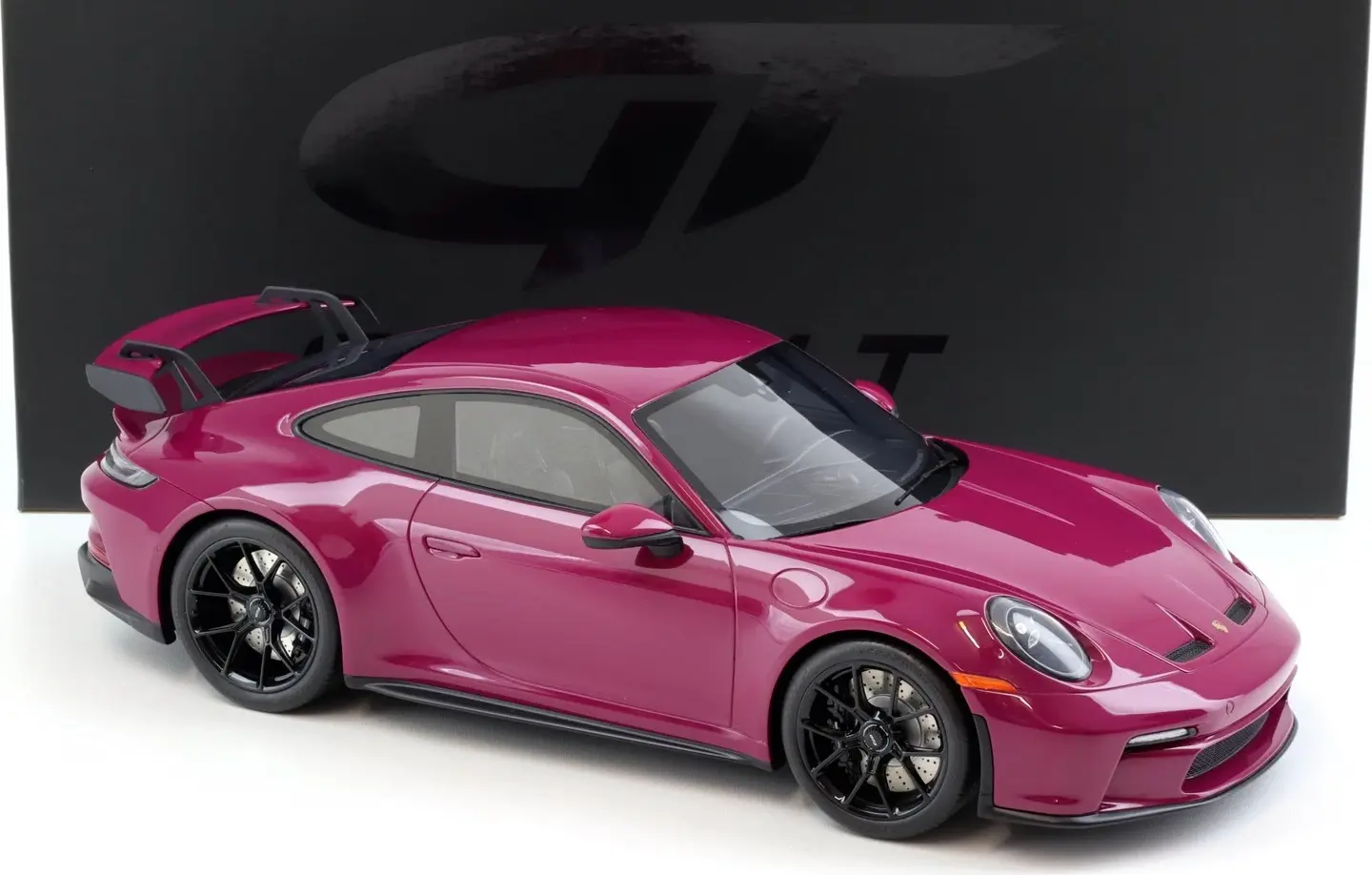 New Porsche 911 (992) GT3 Ruby Star Neo in 1:12 scale by GT Spirit