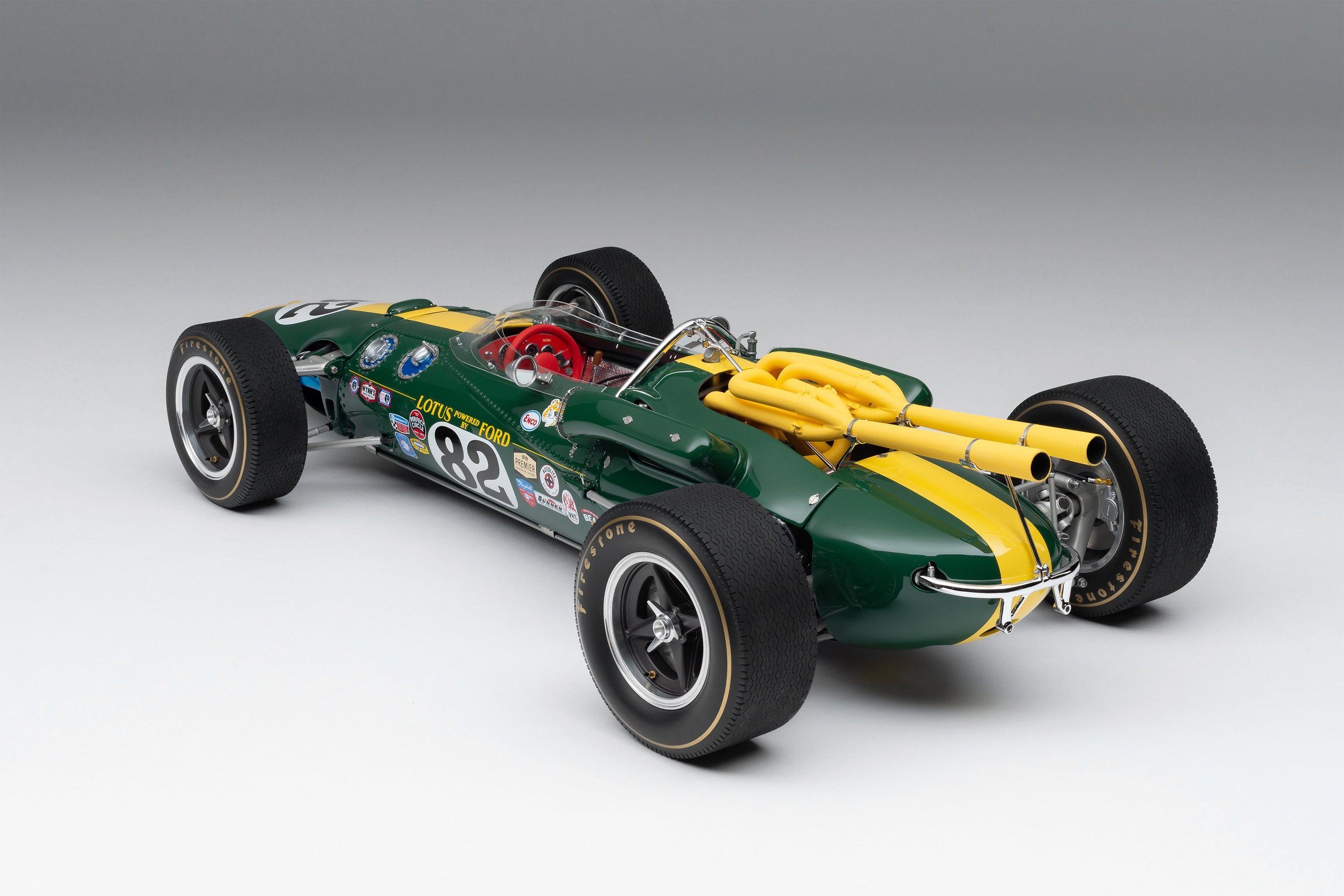 LOTUS 38 1965 INDIANAPOLIS 500 WINNER 1:8 SCALE by Amalgam