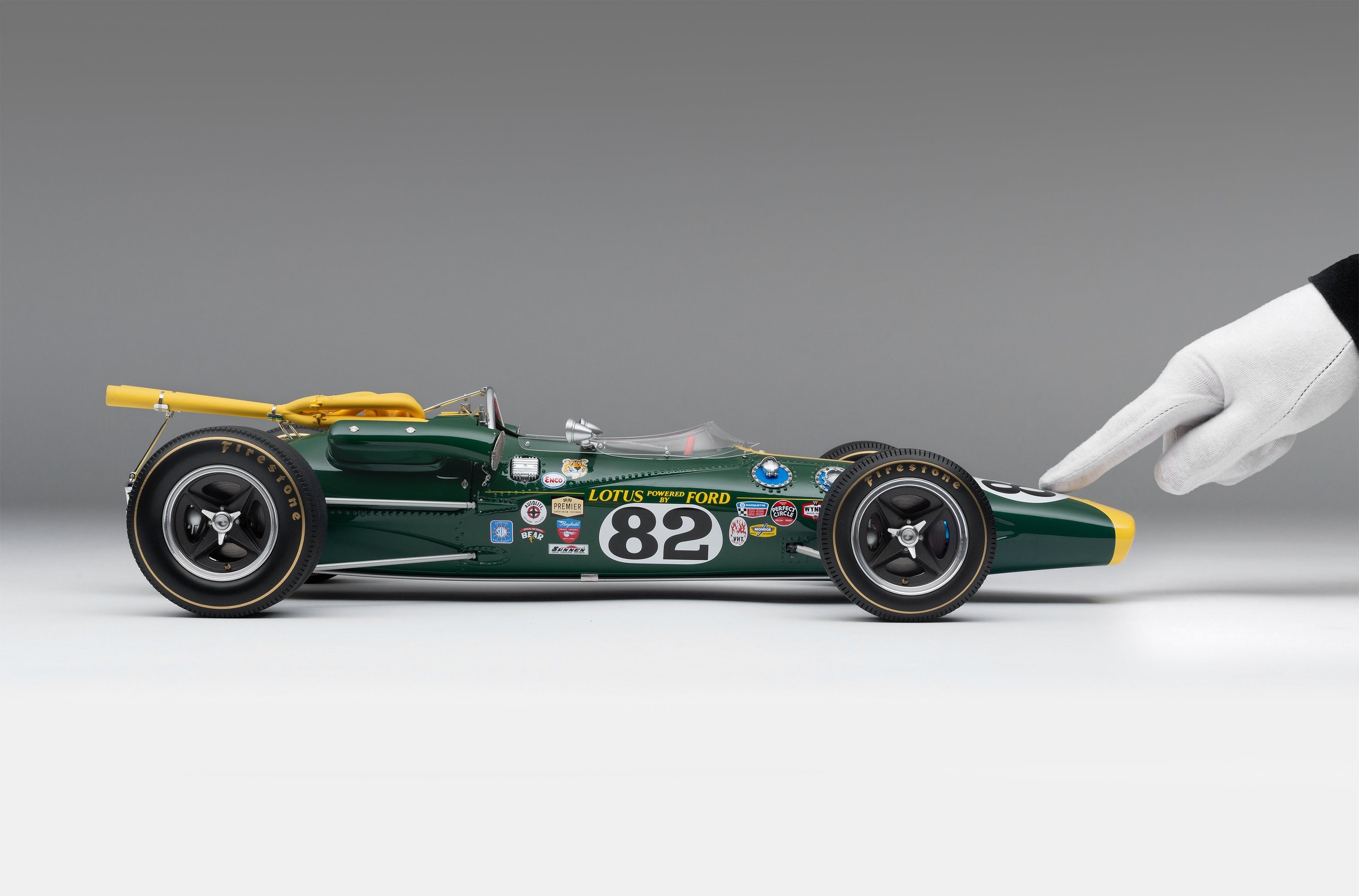 LOTUS 38 1965 INDIANAPOLIS 500 WINNER 1:8 SCALE by Amalgam