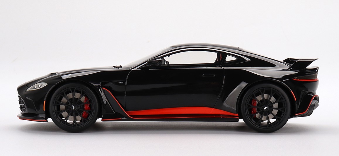 Aston Martin V12 Vantage Jet Black in 1:18 scale by Topspeed