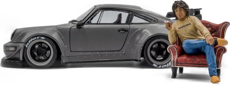 2016 Porsche 911 964 RWB Bodykit w/ Akira Nakai Figure in 1:18 scale by ...