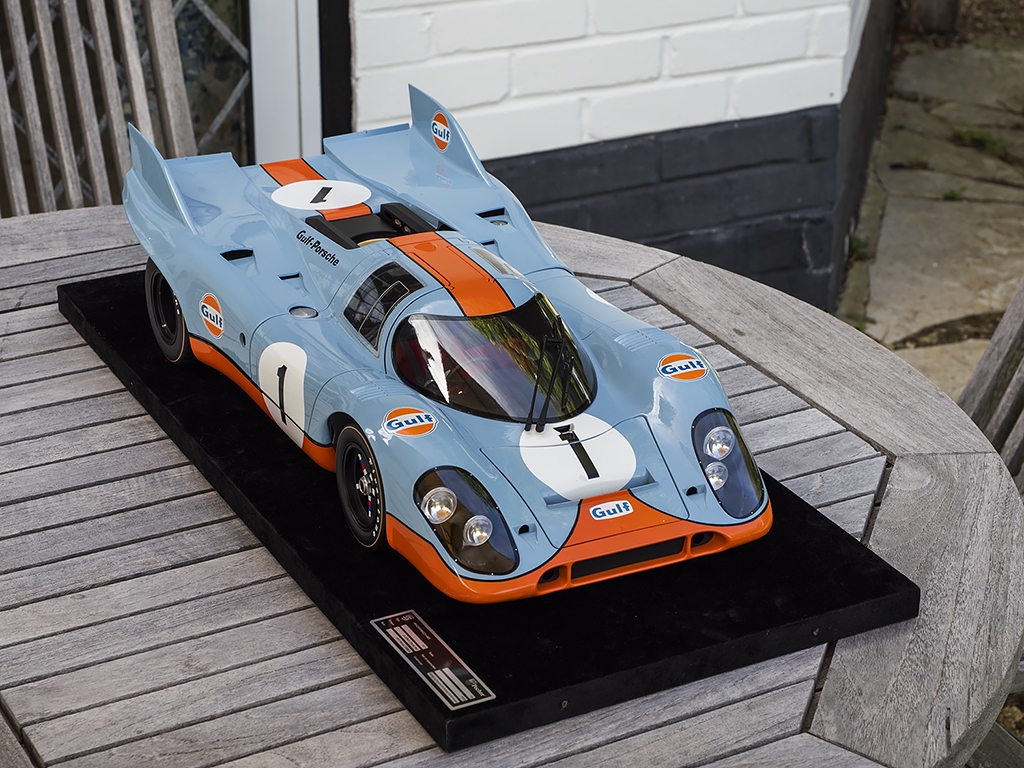 Porsche 917K #1 1971 Racing Gulf Edition in 1/8 scale MODEL KIT by Pocher